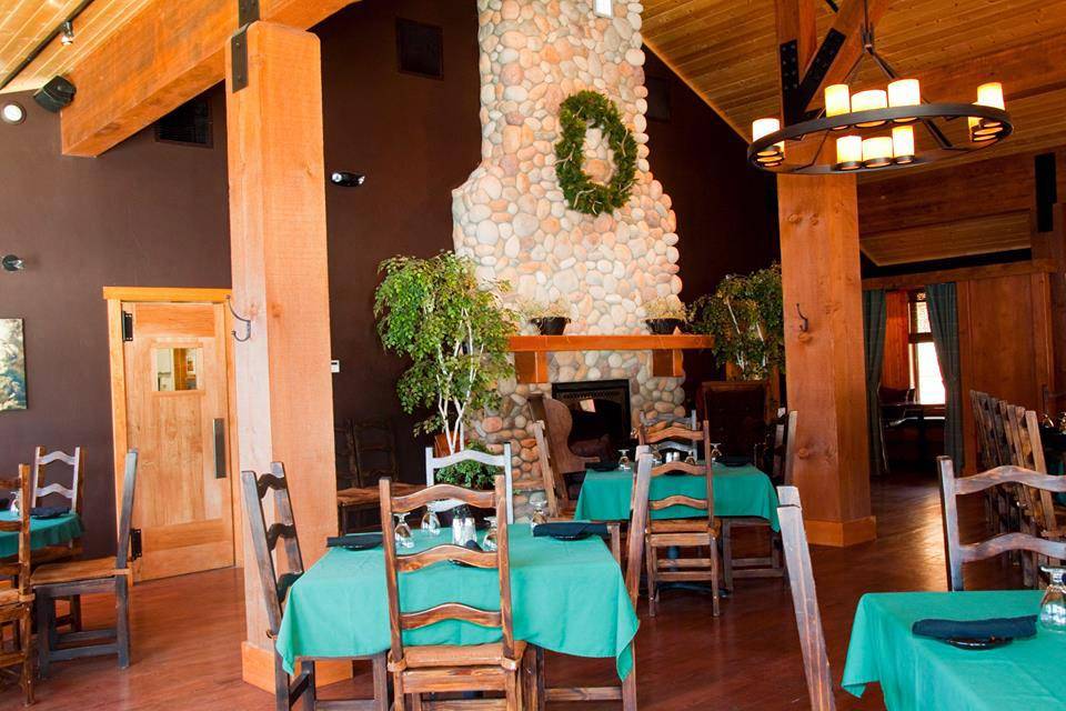 Gallery | Half Moon Lake Lodge