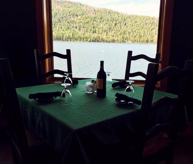 Gallery | Half Moon Lake Lodge